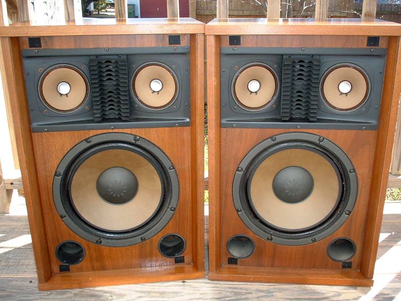 Speakers 4 Digits Speakers 4 Digits
